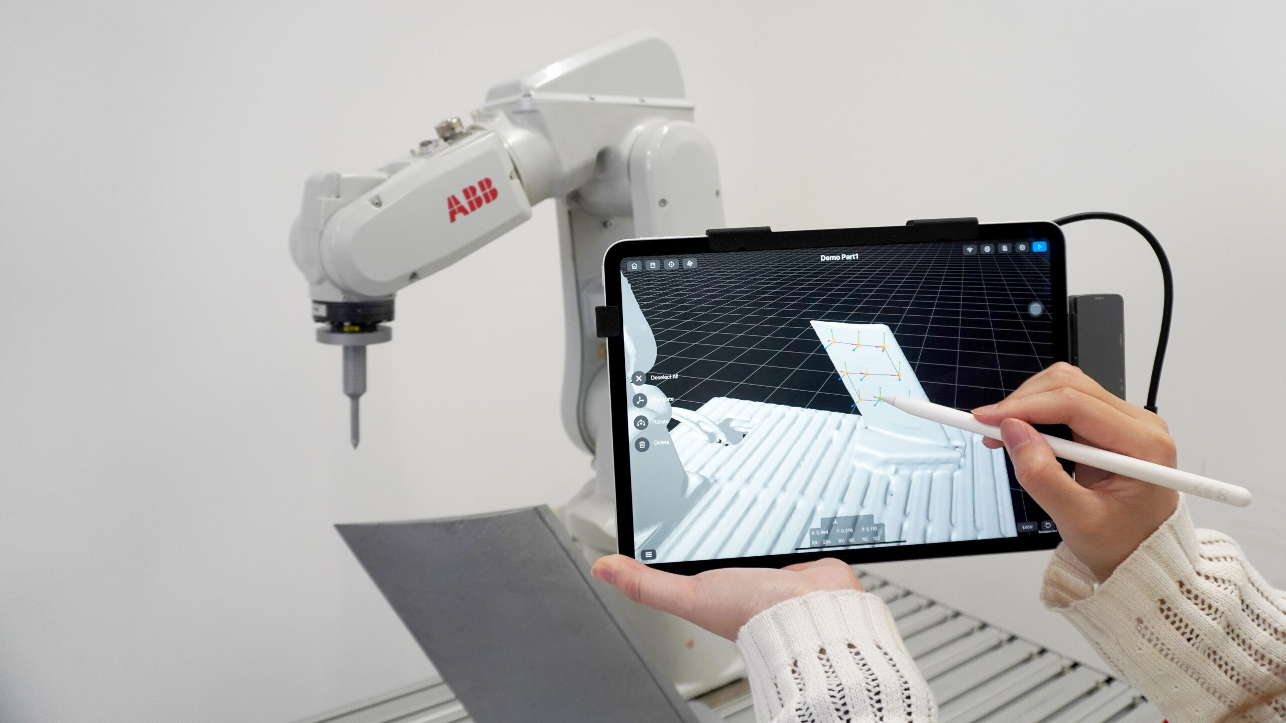 3 Ways to Program Industrial and Collaborative Robots - Augmentus