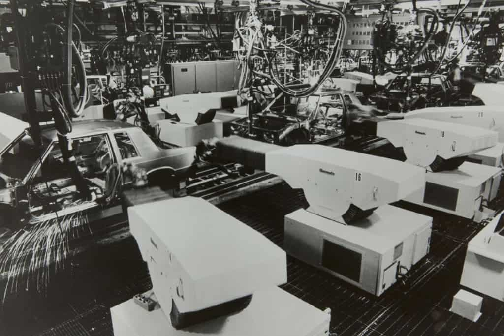 First Robotic Arm: Evolution of Industrial Robots | Augmentus